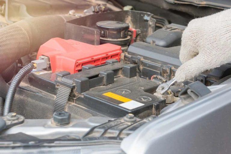 Lampu Indikator Check Engine Menyala, Ini Penyebab dan Solusinya